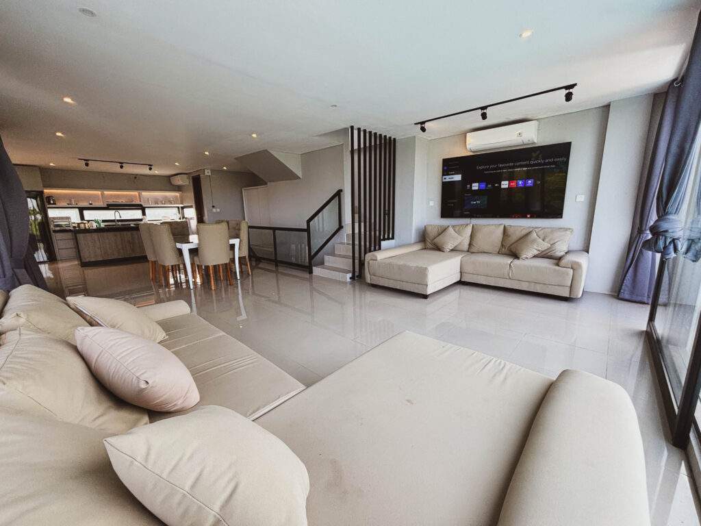 About - holidayvillasawangan.com